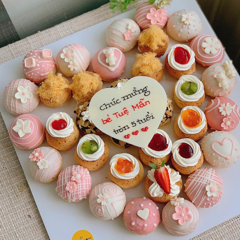 Lương Lương Cake